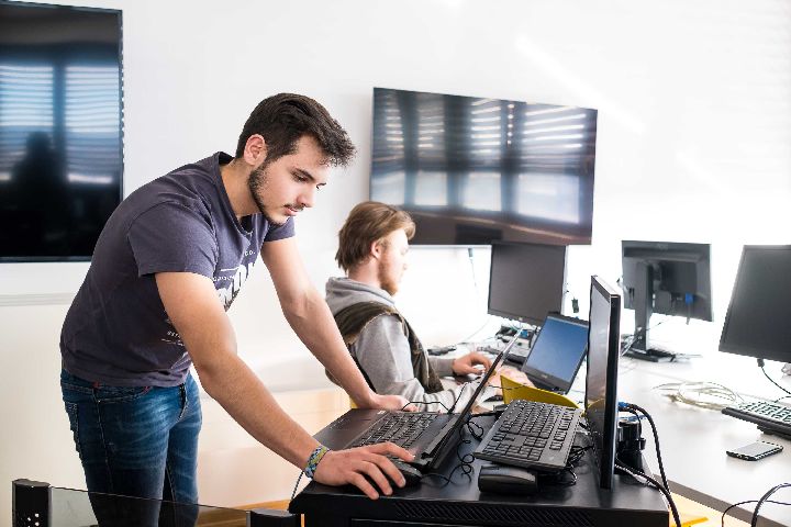 Informatique (GIN) - Lycée Guillaume Kroll